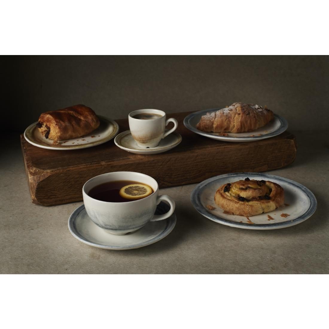 Dudson Finca Limestone Organic Rectangular Plate 10.6x6.3"